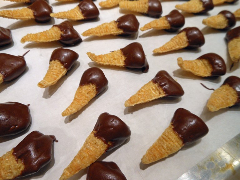 Chocolate-Dipped Peanut Butter Bugles | Dixie's Kitchen